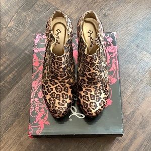 Qupid | Shoes | Qupid Leopard Print Wedges | Poshmark